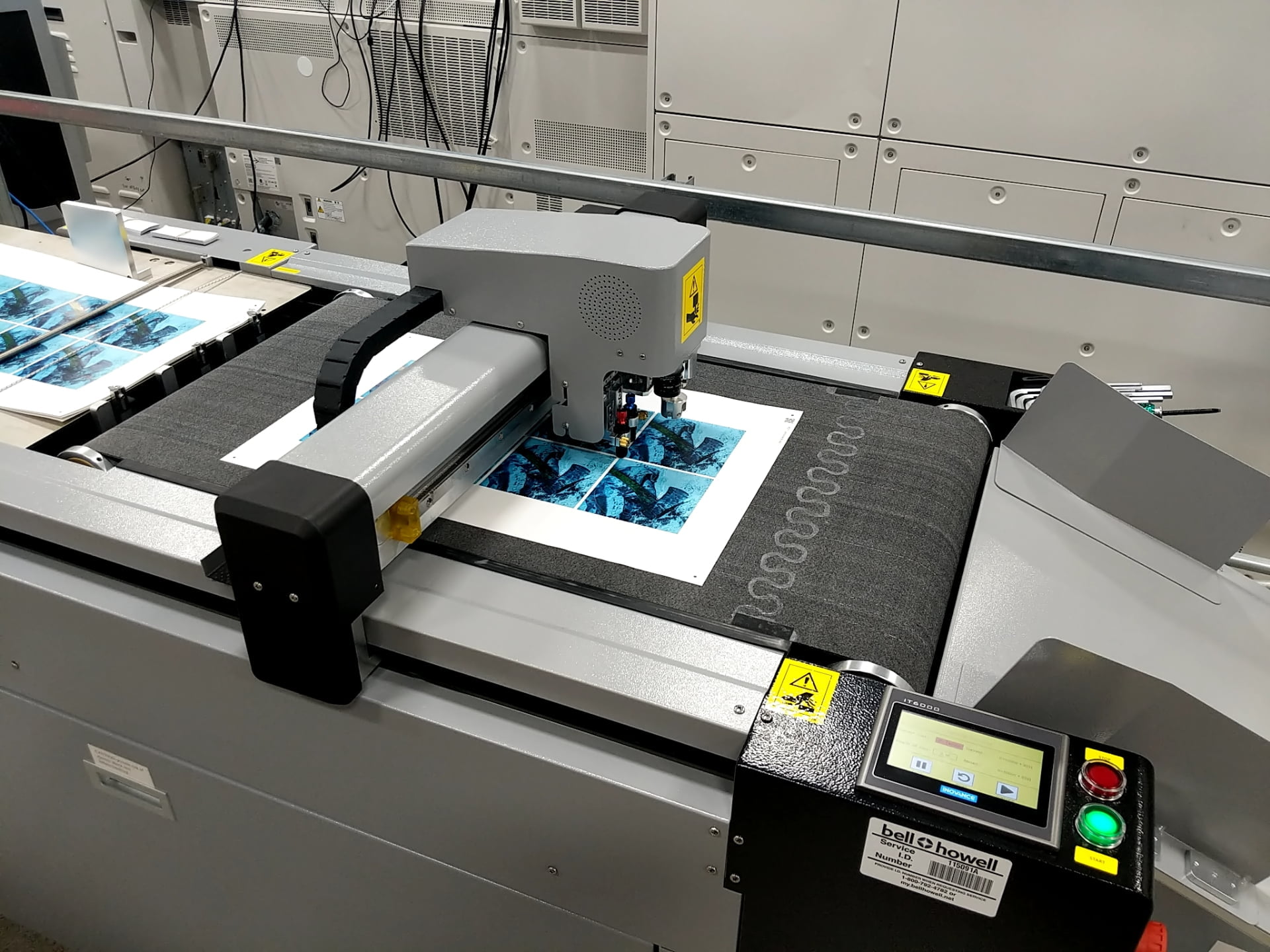 Digital and matrix cutting | Le Communicateur